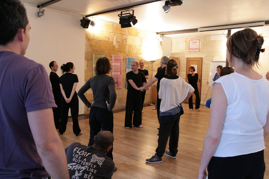 «Danser avec le Qi …» - News Nouvelle Acropole